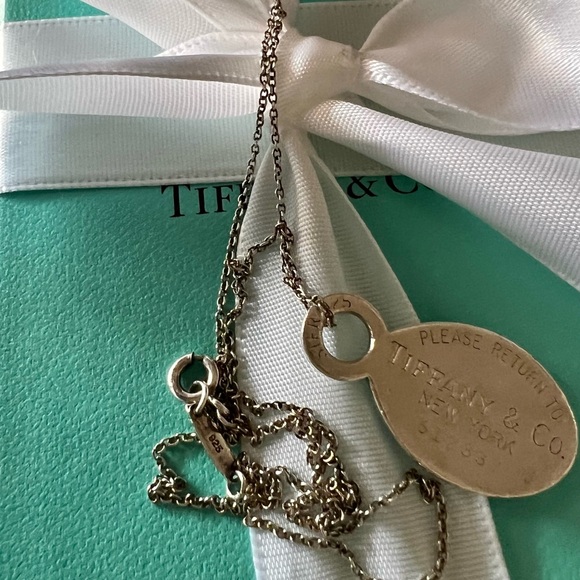 Tiffany & Co. | Jewelry | Tiffanyco Please Return To Tiffany Tag With 6 ...